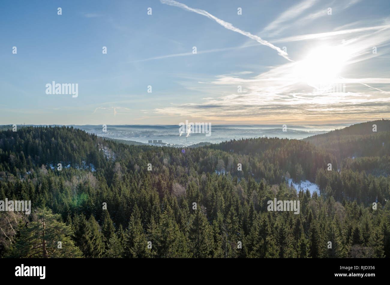 Valley filled fog sunset hi-res stock photography and images - Alamy