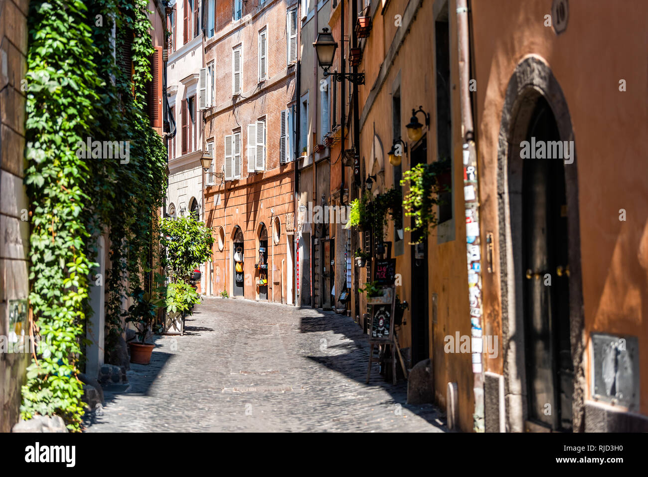Rome Alley Stock Photos & Rome Alley Stock Images - Alamy