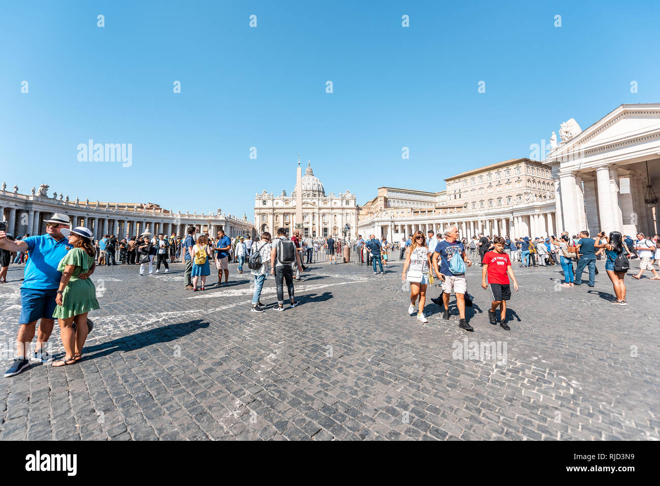 Paul vi square hi-res stock photography and images - Alamy