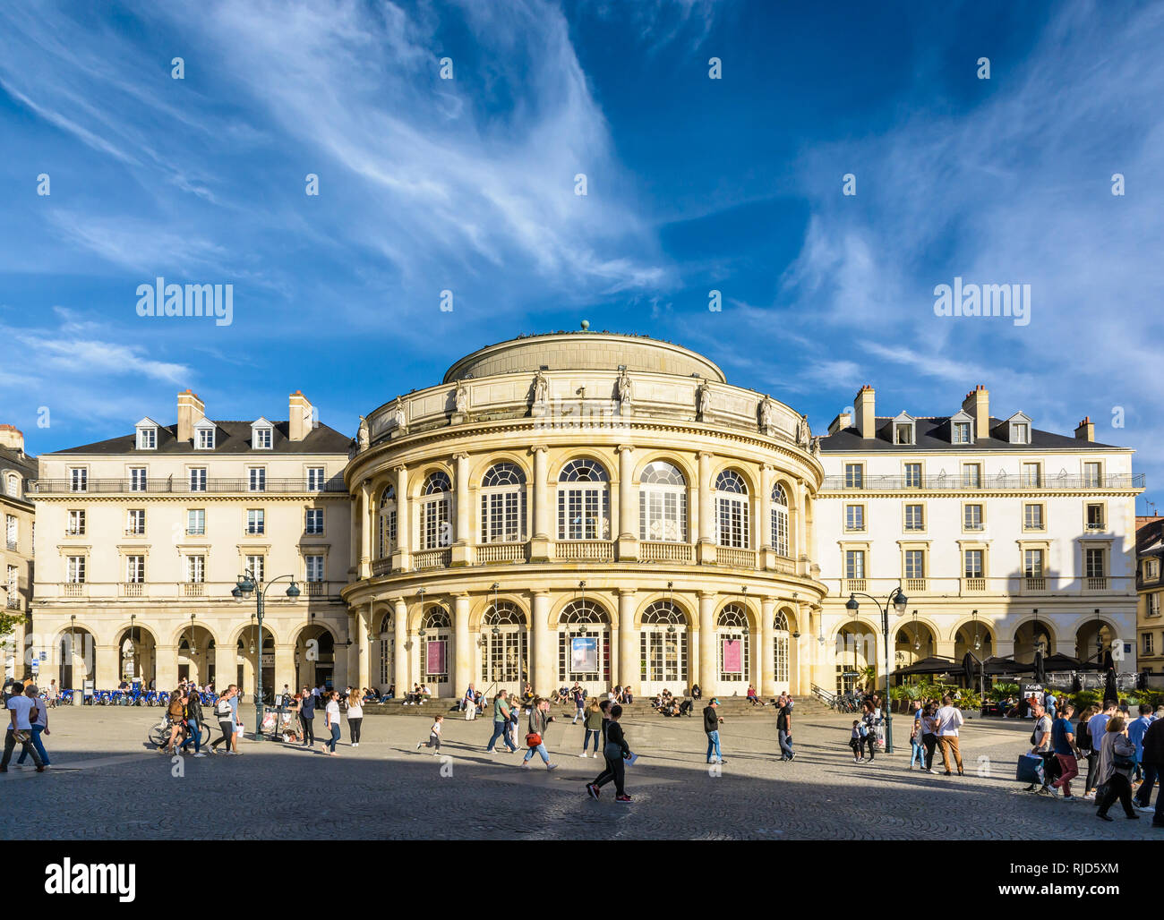 French for square house hi-res stock photography and images - Alamy