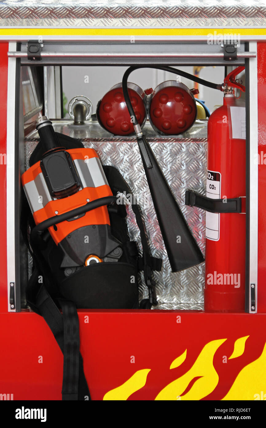 Jaws of life tool hi-res stock photography and images - Alamy