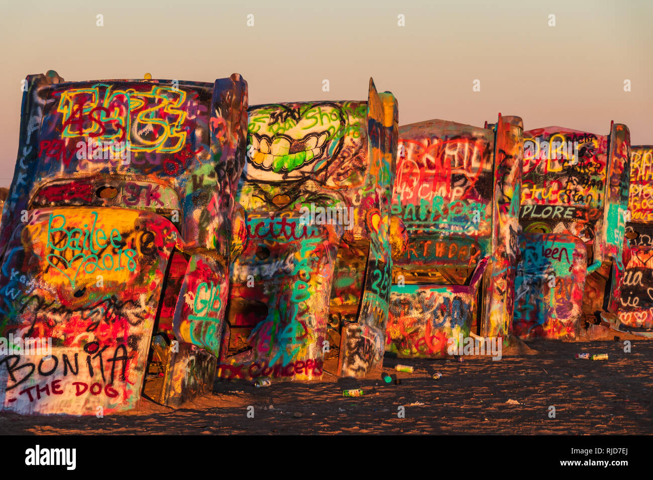 10 Cadillacs with Graffit all in a row Stock Photo - Alamy