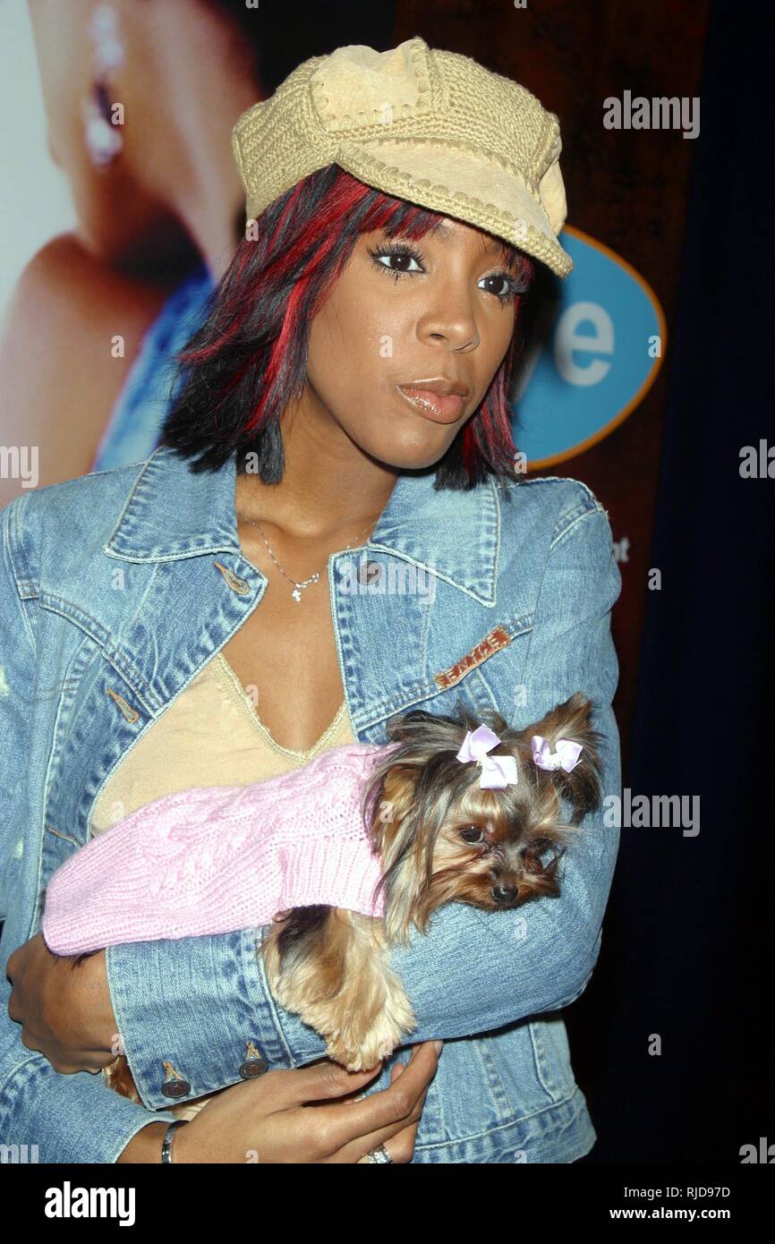 Kelly rowland 2002 hi-res stock photography and images - Alamy
