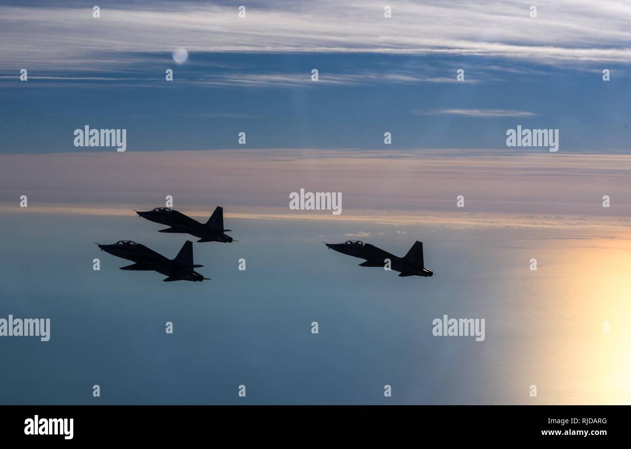 Jet over the atlantic 1959 hi-res stock photography and images - Alamy