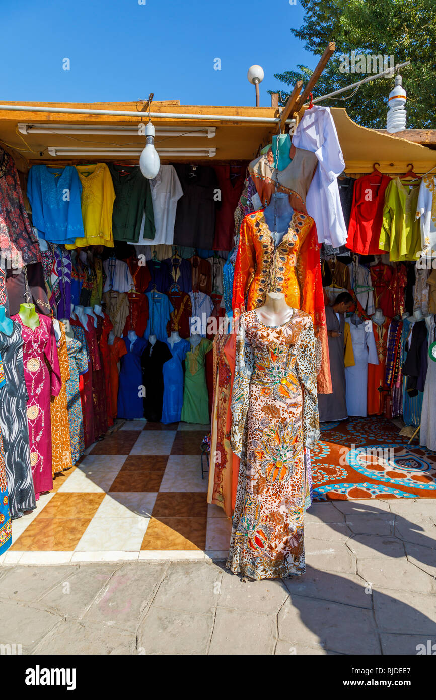 Galabeya hi-res stock photography and images - Alamy