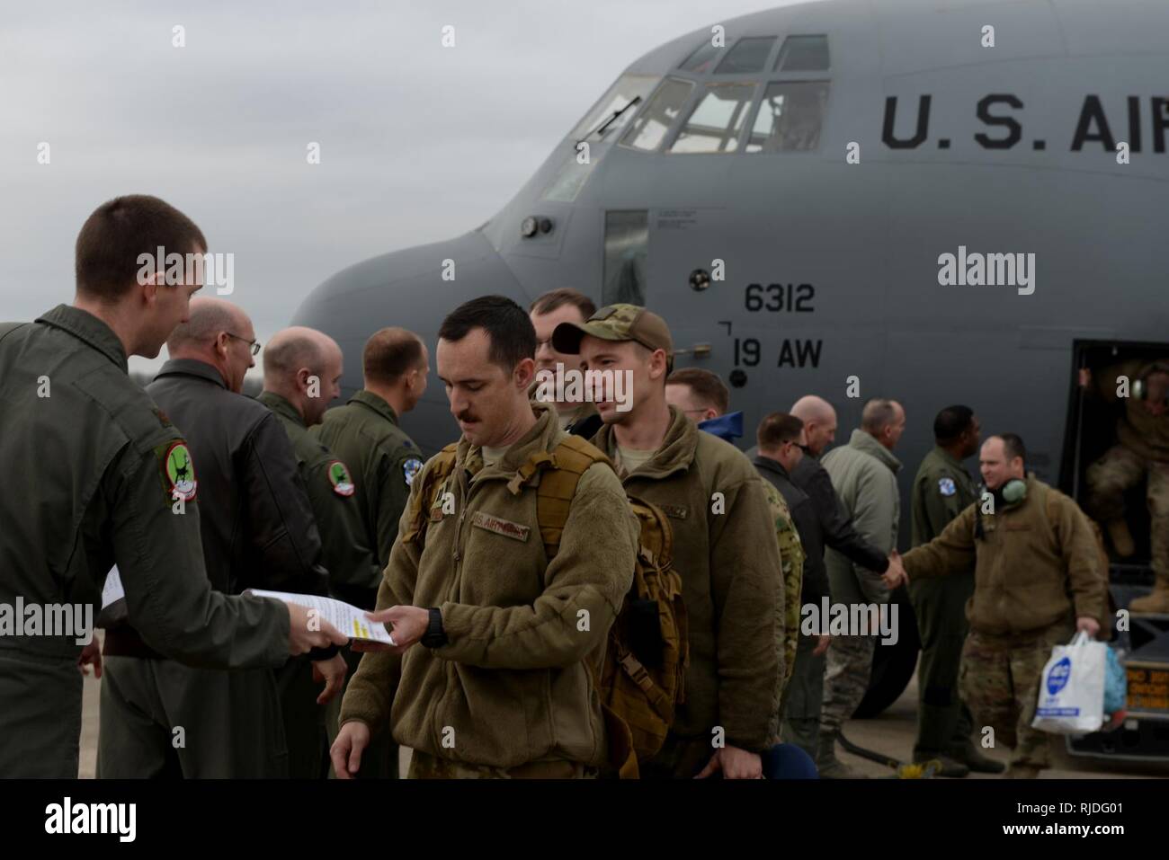 61st airlift squadron hi-res stock photography and images - Alamy