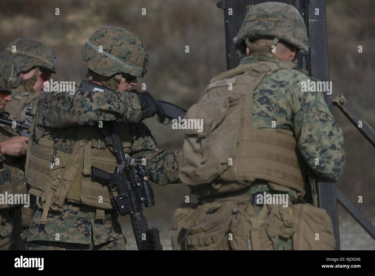 Military breach tactics hi-res stock photography and images - Alamy
