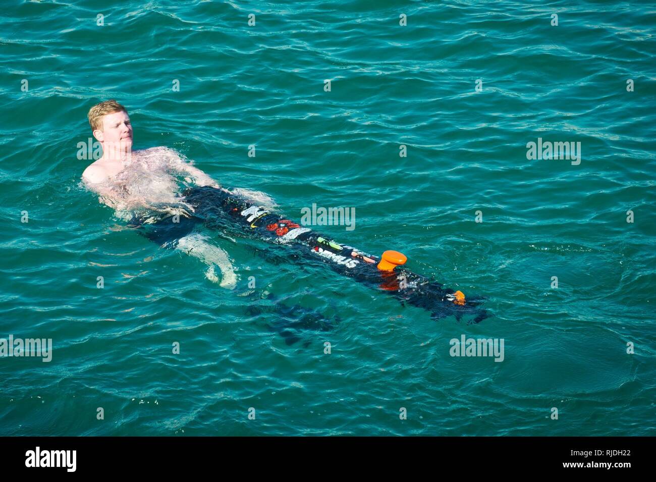 Mohammed Al-Ahmad Naval Base, KUWAIT (Jan. 9, 2018) Mineman 2nd Class ...