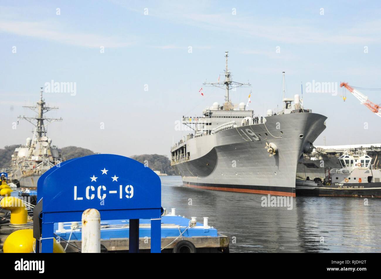 YOKOSUKA, Japan (Jan. 21, 2018) The U.S. 7th Fleet flagship USS Blue ...