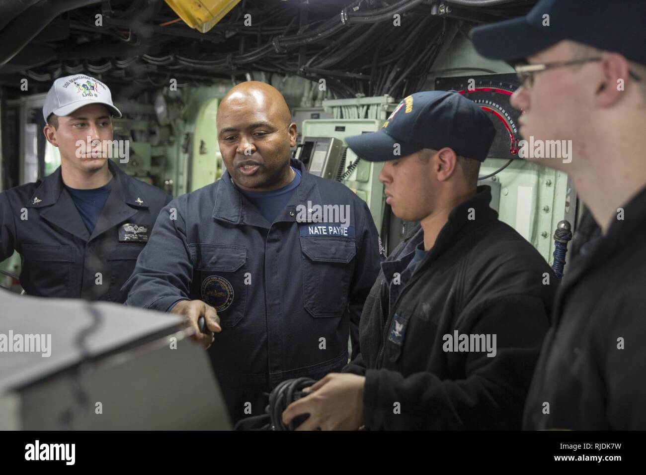 Surface ship torpedo defence hi-res stock photography and images - Alamy