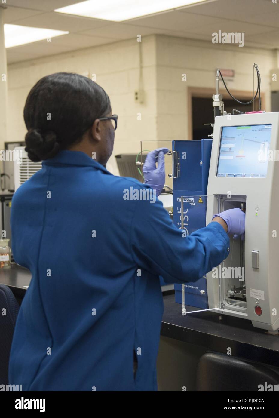 U.S. Air Force Tech. Sgt. Shanice Spearman, Aerospace Fuels Laboratory ...