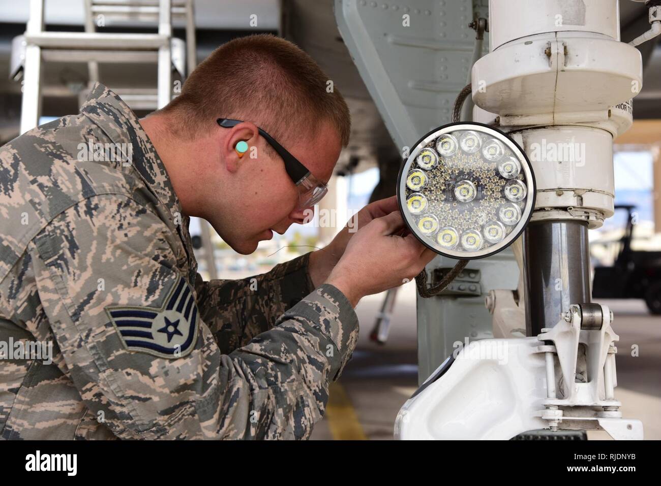 U.S. Air Force Staff Sgt. Nick Reider, A-10C Thunderbolt II ...