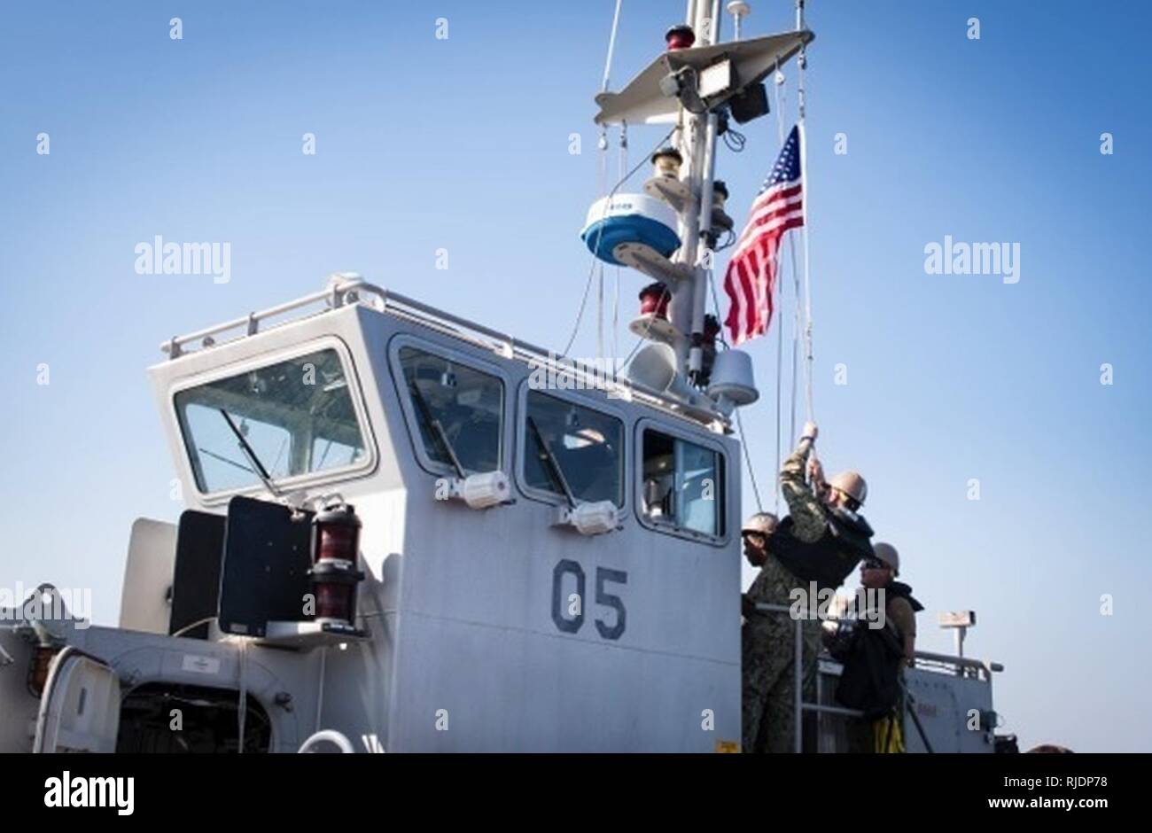 Warping tug hi-res stock photography and images - Alamy