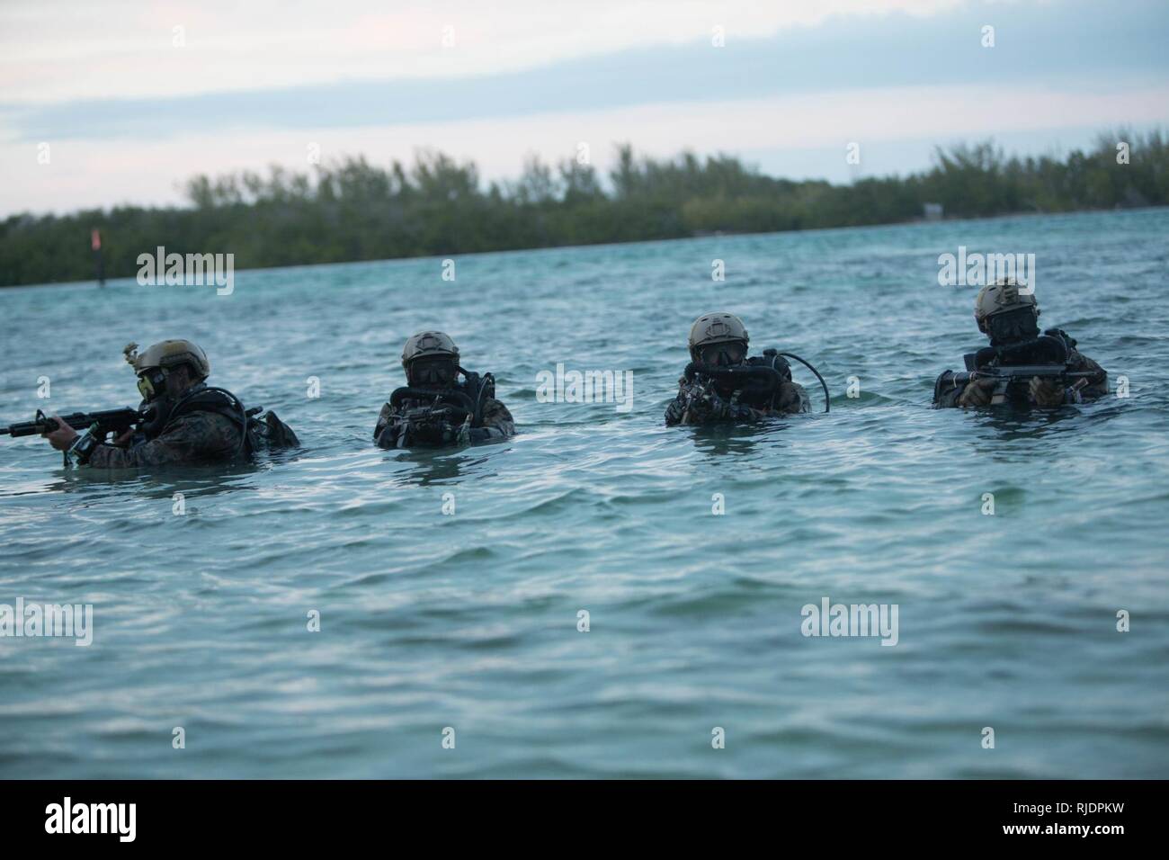 U.S. Marines with Charlie Company, 2d Reconnaissance Battalion, 2d ...