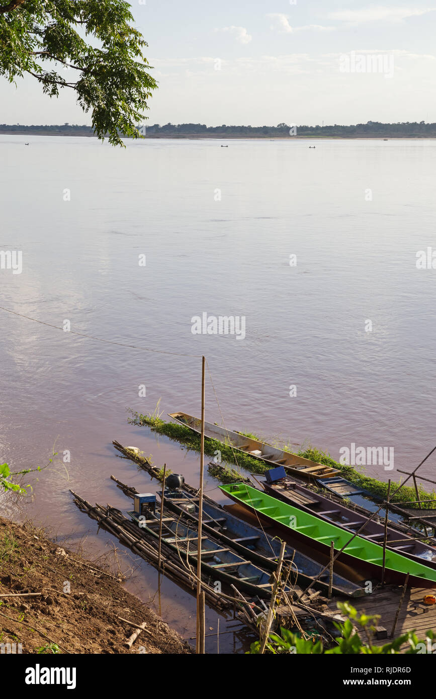 Mekong bank hi-res stock photography and images - Alamy