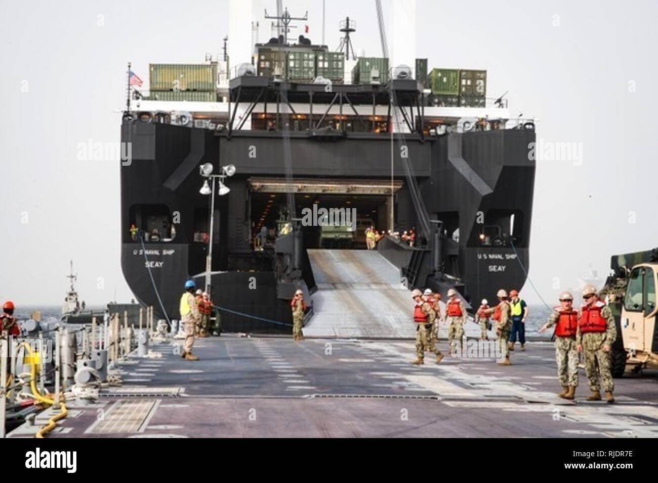 U.S. 5TH FLEET AREA OF OPERATIONS (Jan. 21, 2018) U.S. Navy Sailors ...