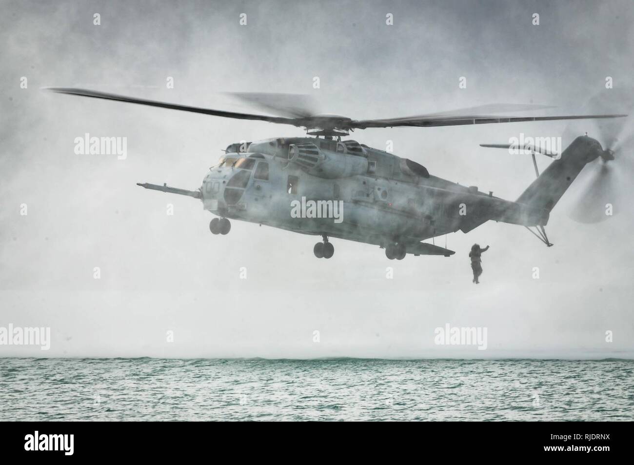 Marine heavy helicopter squadron 463 hmh 463 hi-res stock photography ...