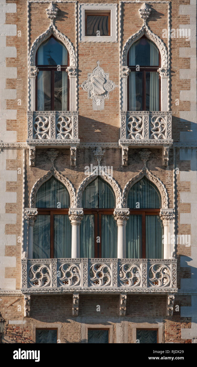 Old arch and ornated windows in Venice Stock Photo - Alamy