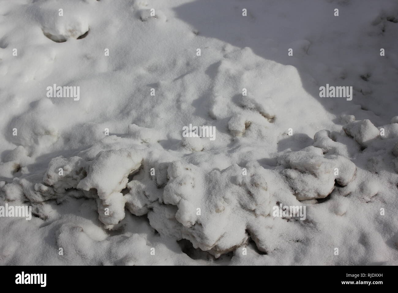 Huge snow drifts after the 2019 Blizzard that swept thru Chicago Stock ...