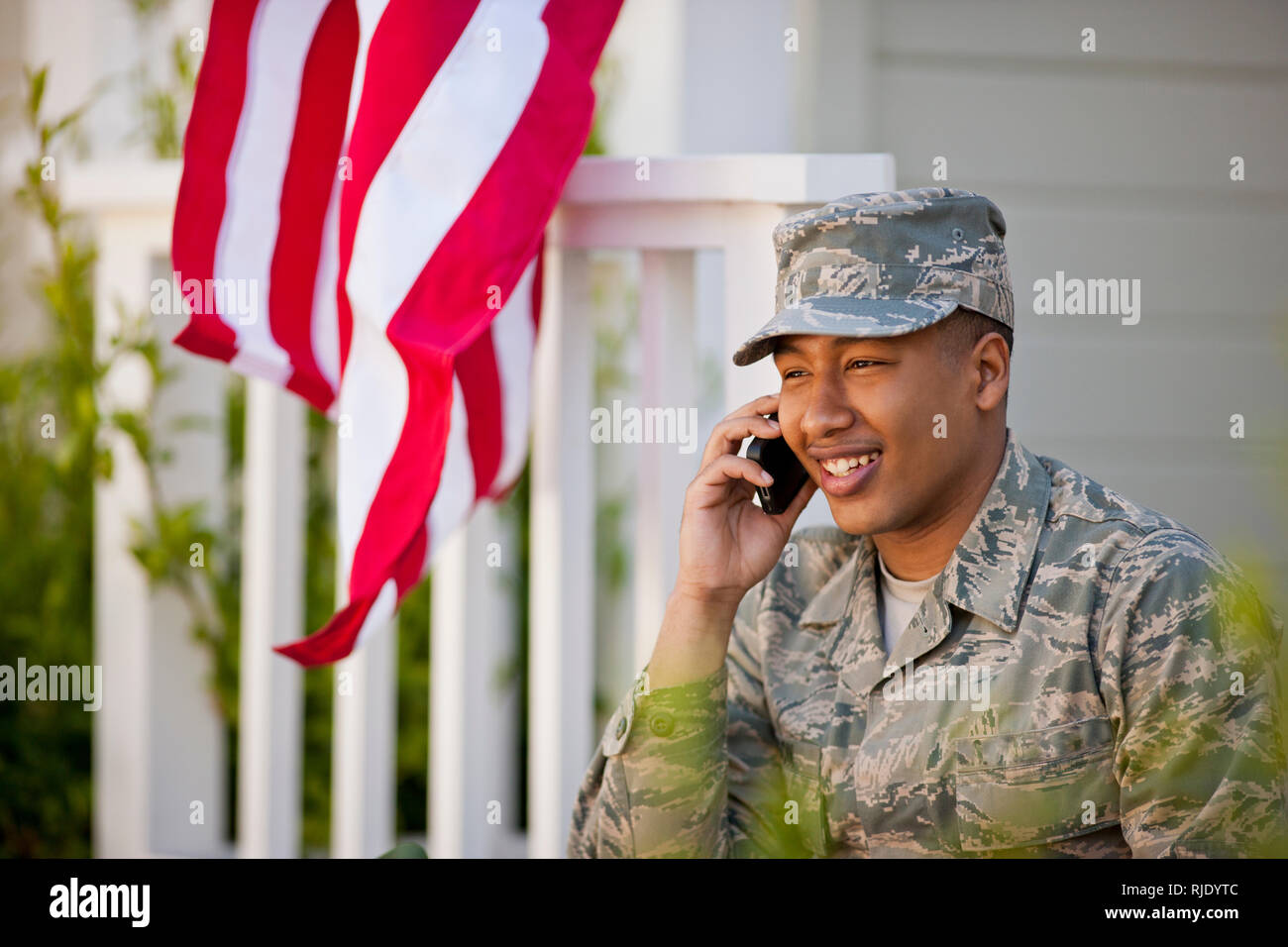 Head shot smiling uniform war military hi-res stock photography and ...