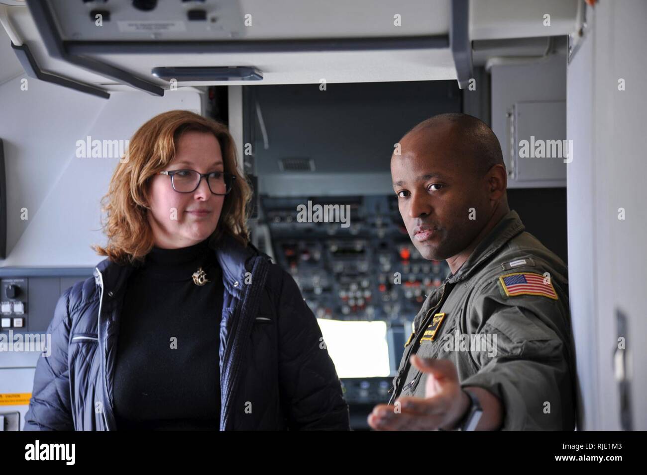 OAK HARBOR, Wash. (Jan. 18, 2018) — Lt. Stephen Williams, attached to ...