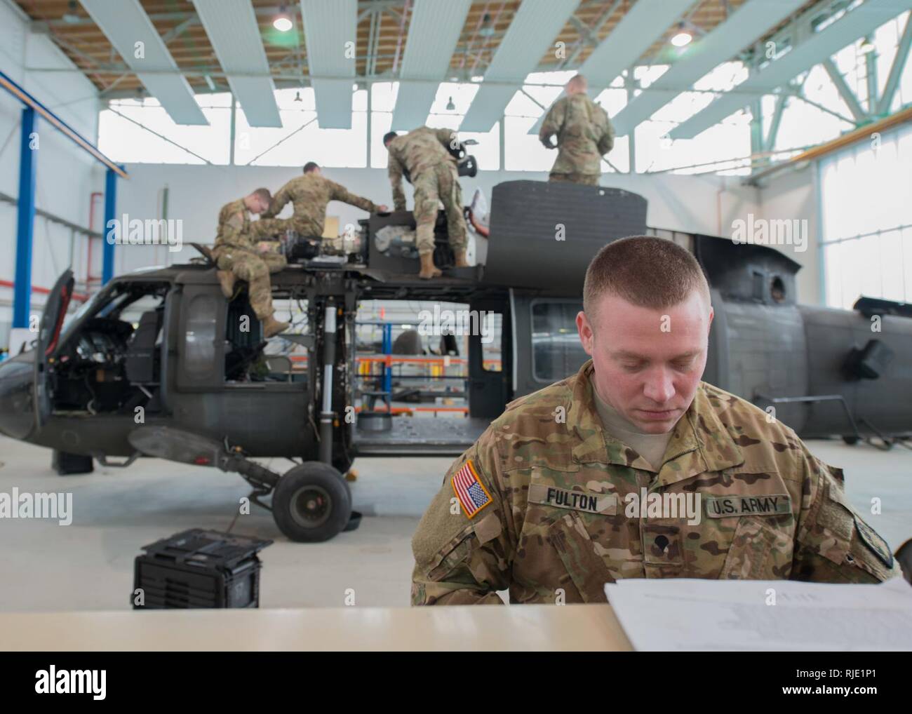 1 214th general support aviation battalion hi-res stock photography and ...