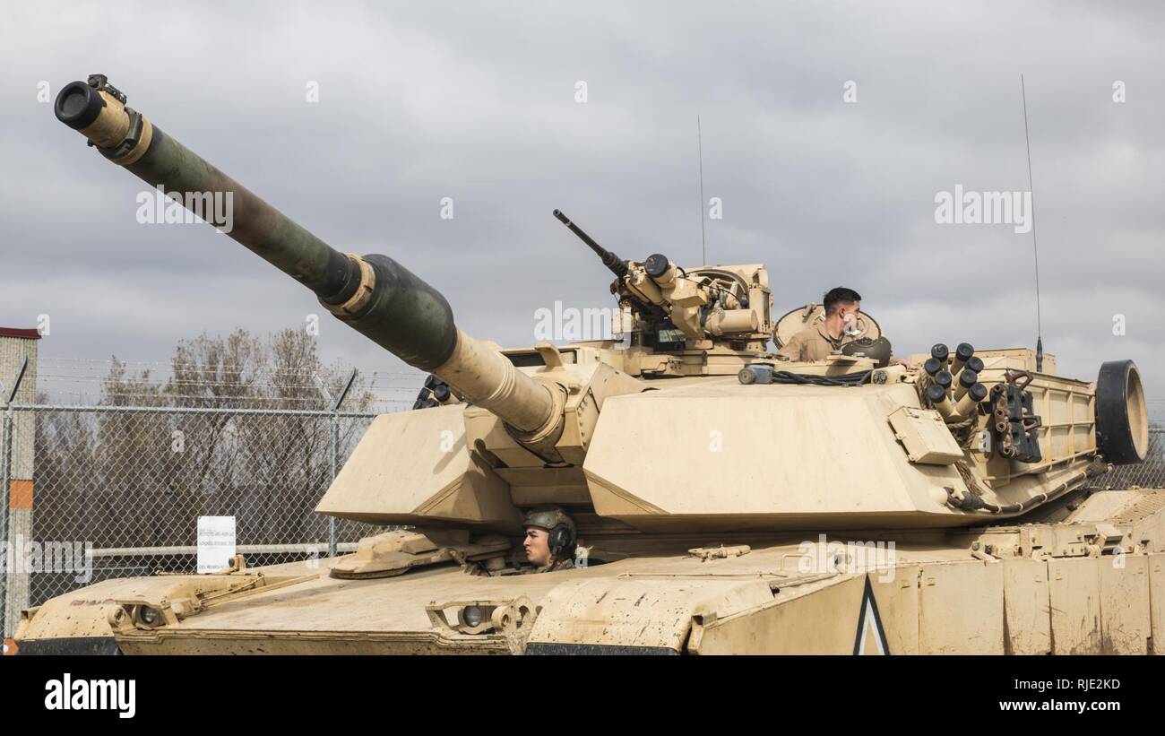 M1a1 abrams main battle tank hi-res stock photography and images - Alamy