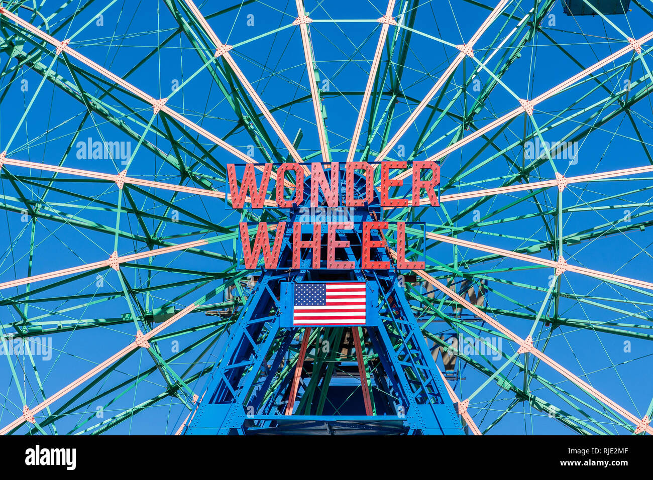 Wonderwheel hi-res stock photography and images - Alamy