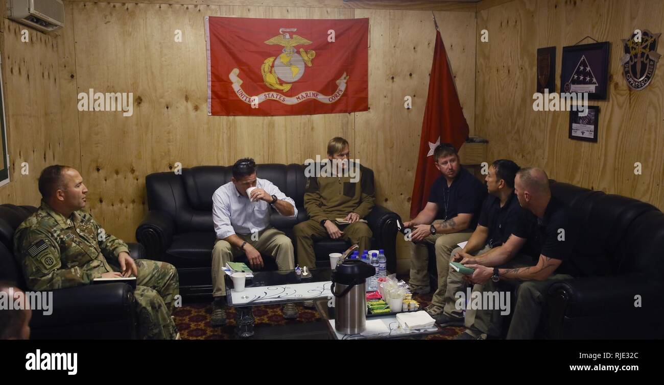 Situation left h hi-res stock photography and images - Alamy