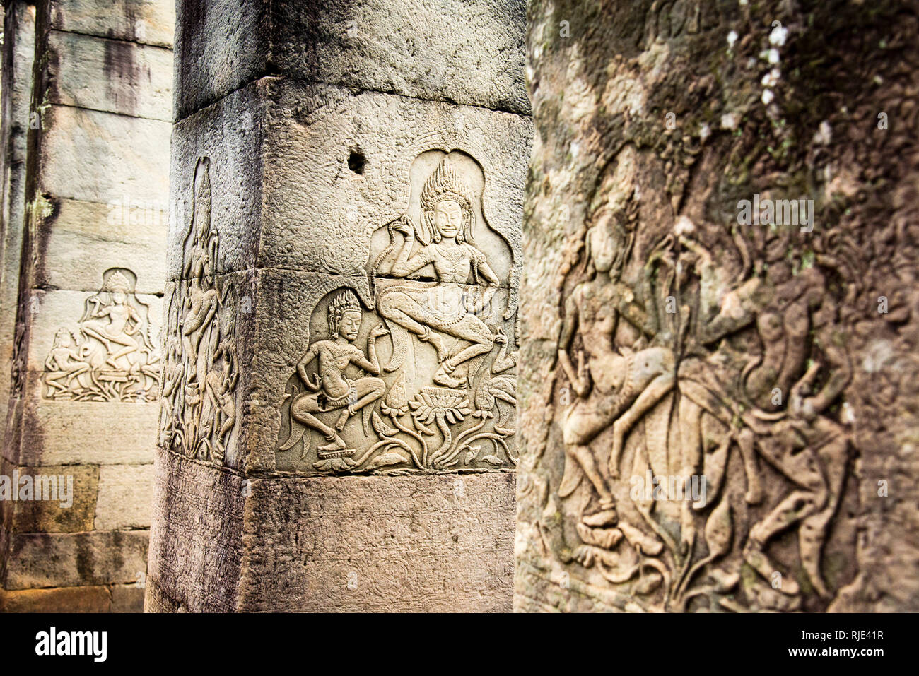 Cambodia apsaras apsara angkor thom khmer hi-res stock photography and ...