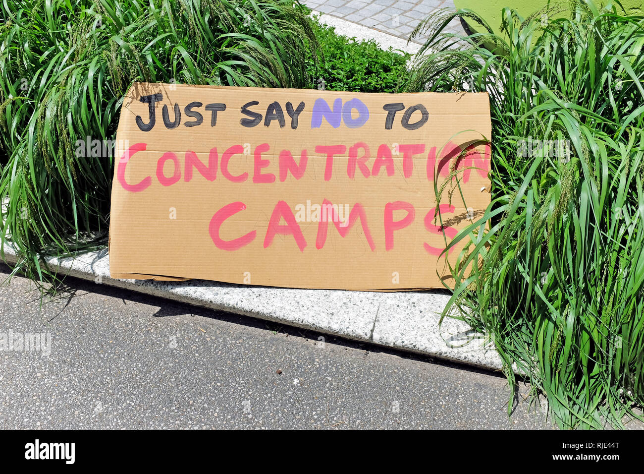 Immigration camps hi-res stock photography and images - Alamy