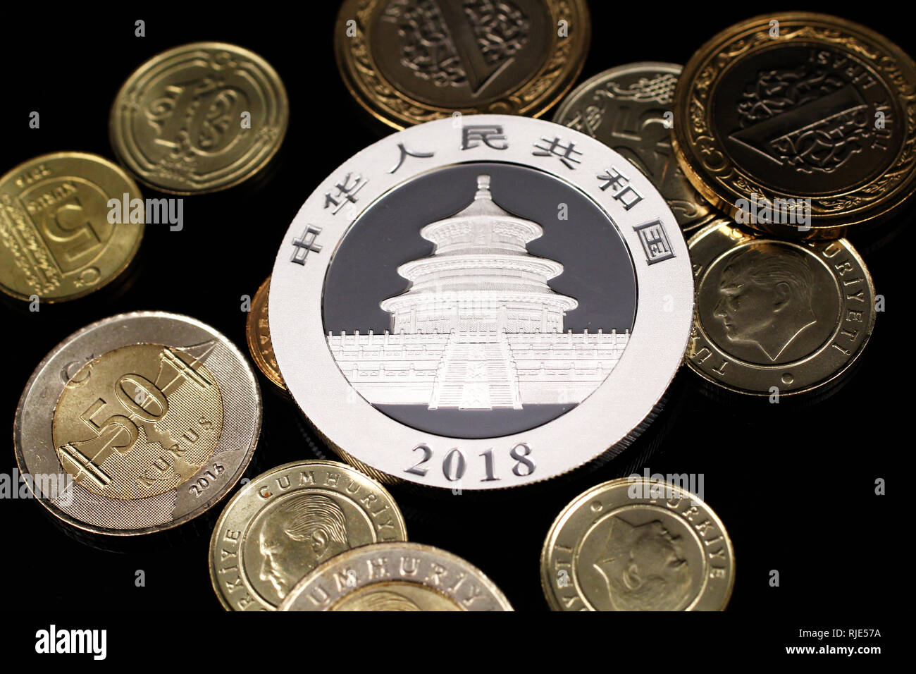 Silver and gold coins turkey hi-res stock photography and images - Alamy