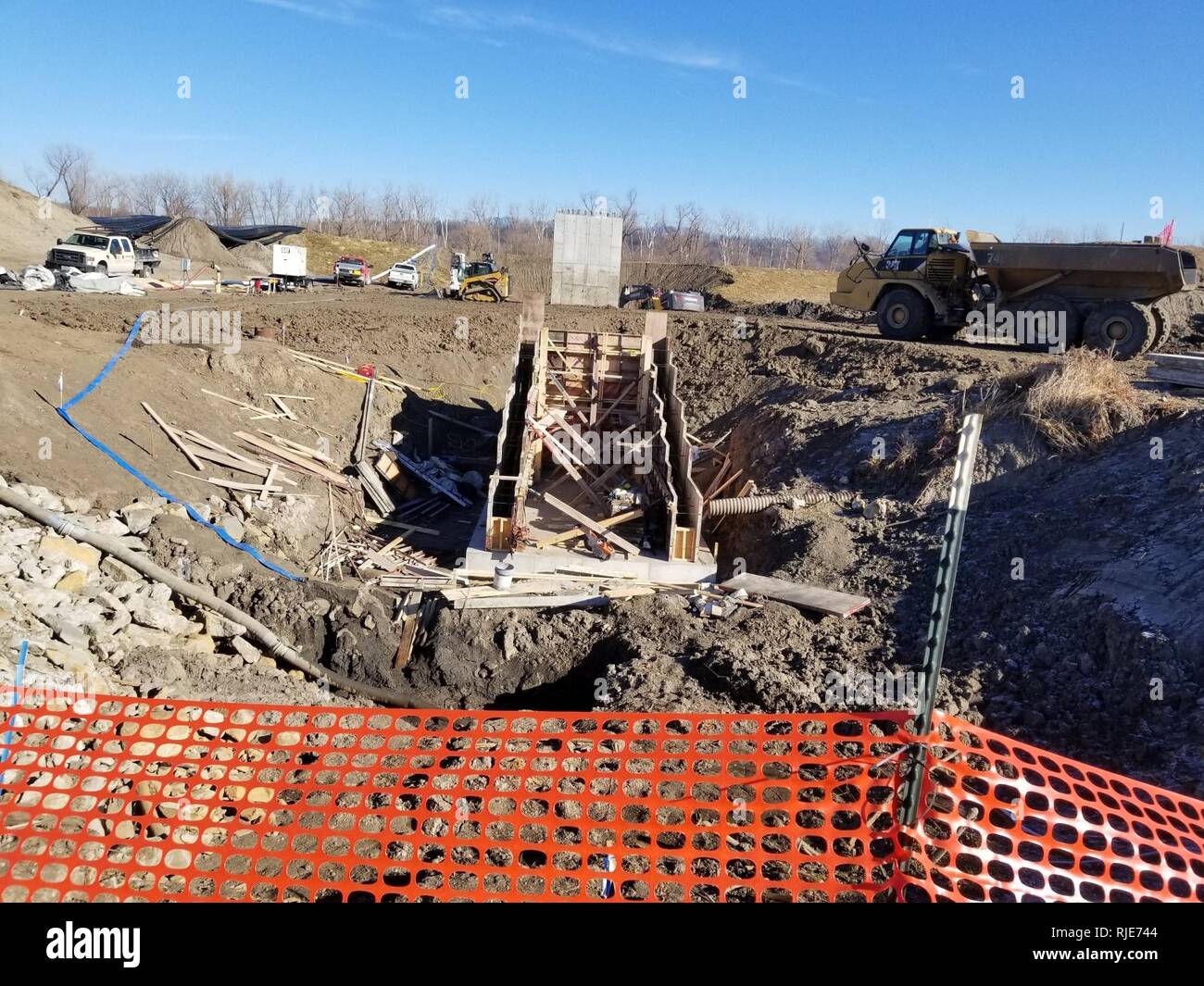 Construction of St. Joseph, Mo. Levee Improvement project inlet walls ...