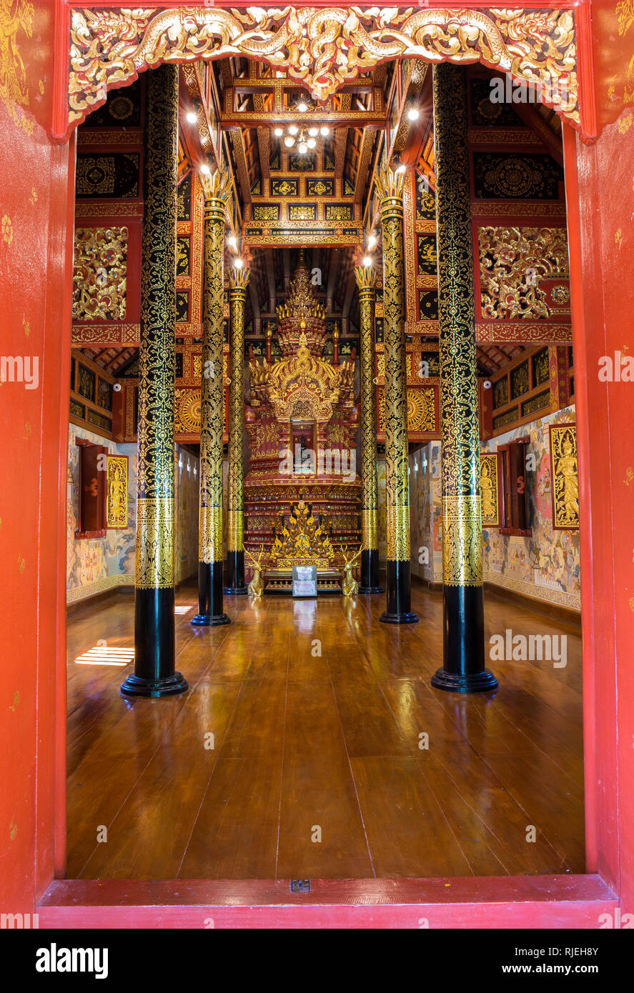 Traditional thai altar hi-res stock photography and images - Alamy
