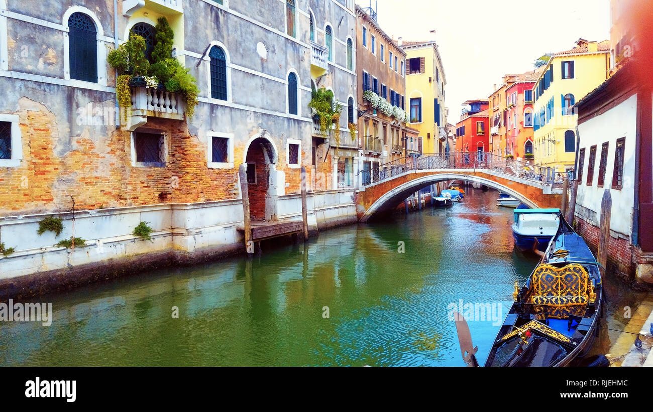 Romantic scenery of Venice, Italy, and light graphic effect Stock Photo ...