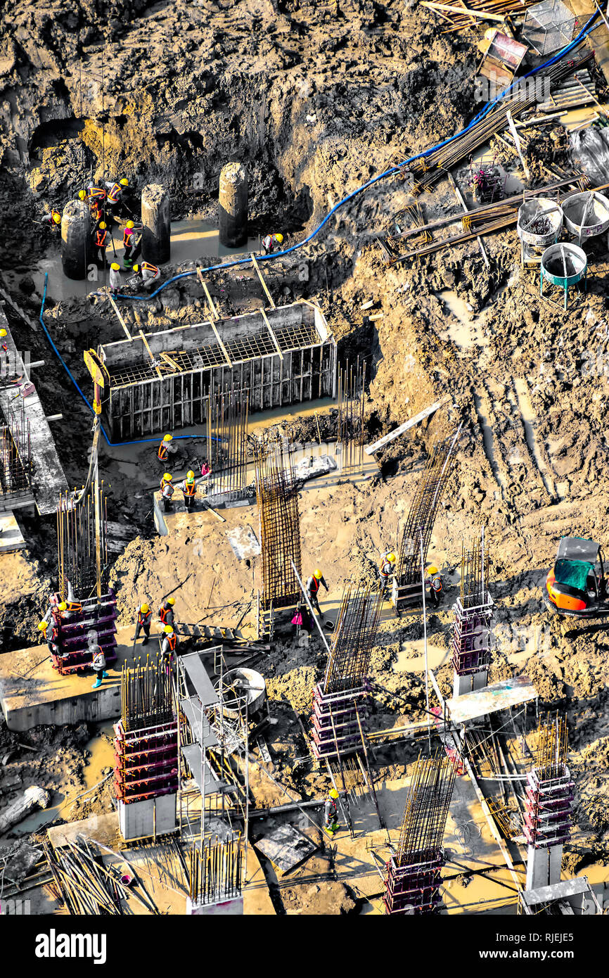 Deep excavation construction hi-res stock photography and images - Alamy