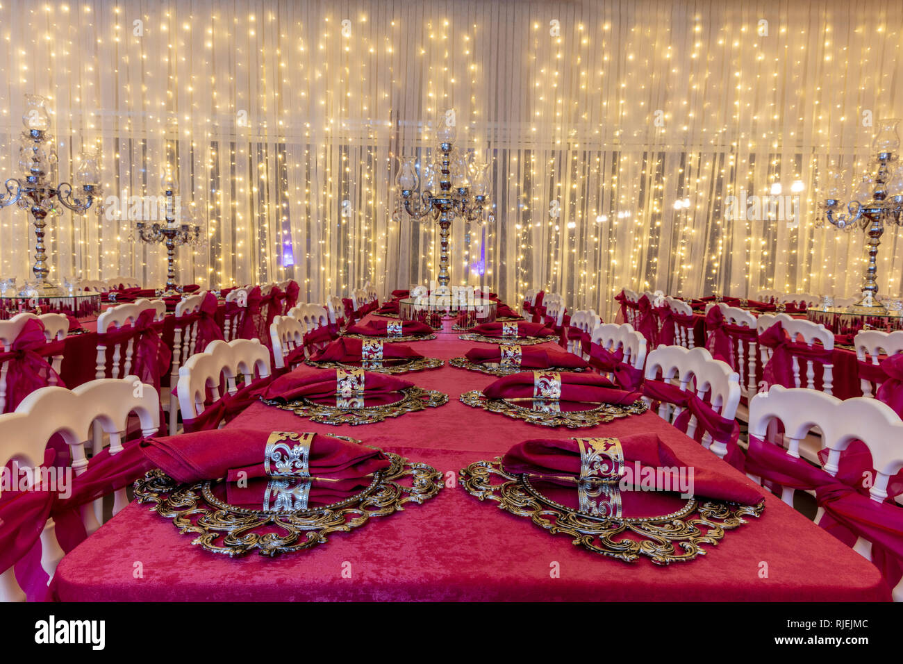 Table set for an event party or wedding reception Stock Photo - Alamy