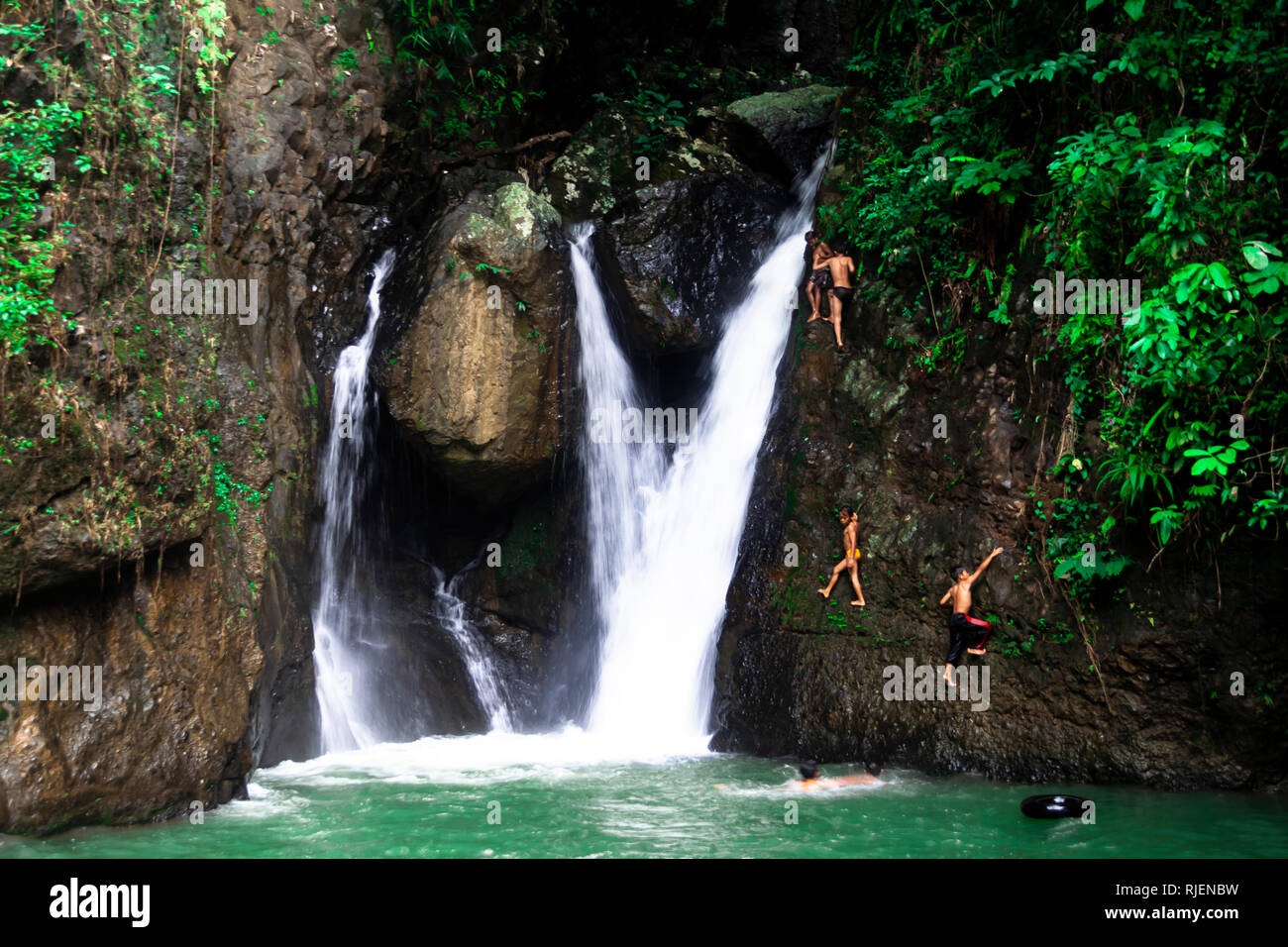Waterfall Kids High Resolution Stock Photography and Images - Alamy