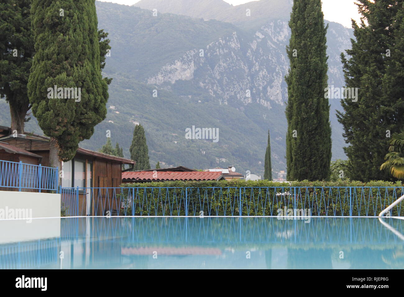 Empty outdoor swimming pool, public swimming pool Stock Photo - Alamy