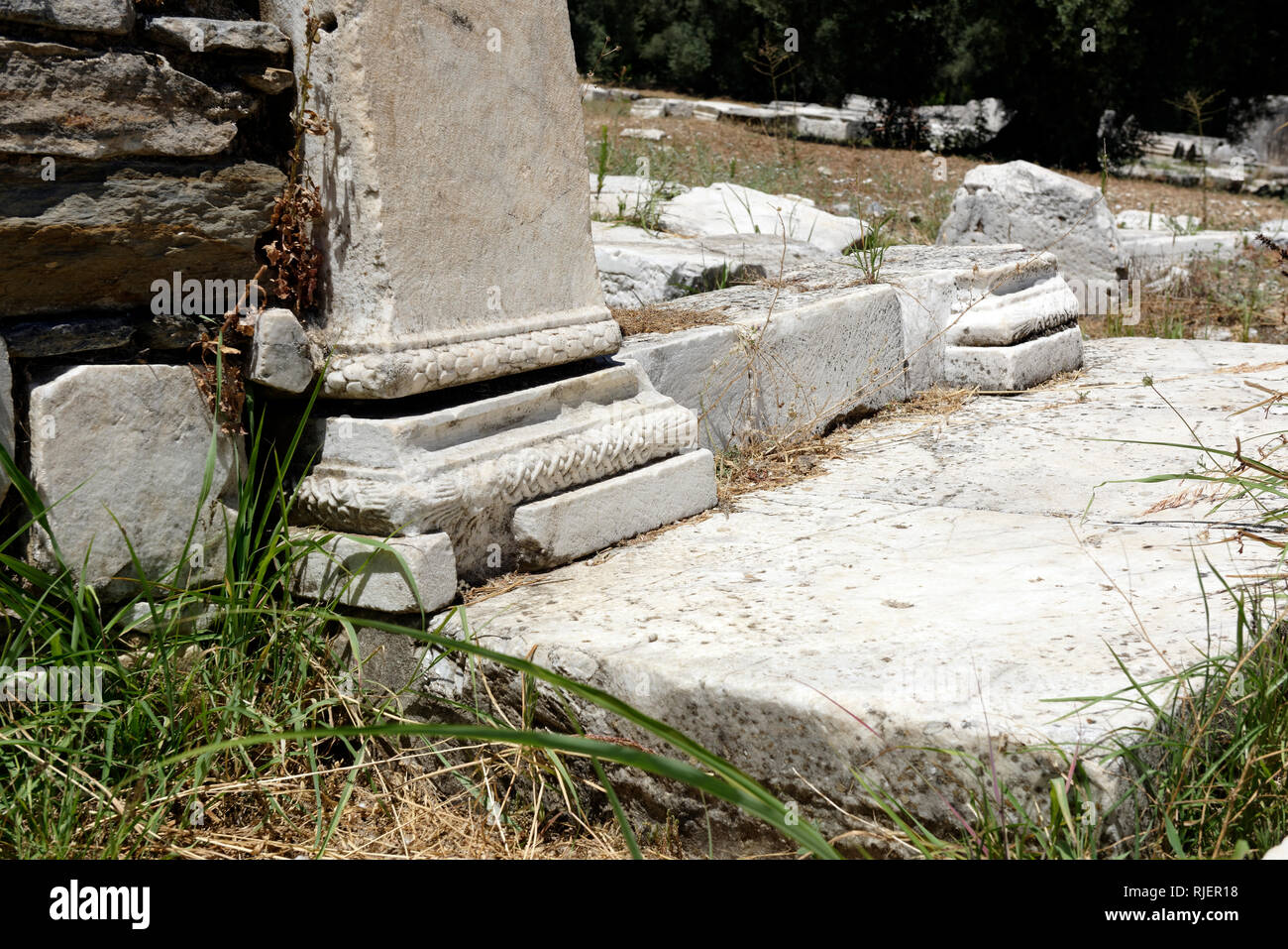 Intricate carvings of the Altar of the sanctuary of Hecate, Lagina ...
