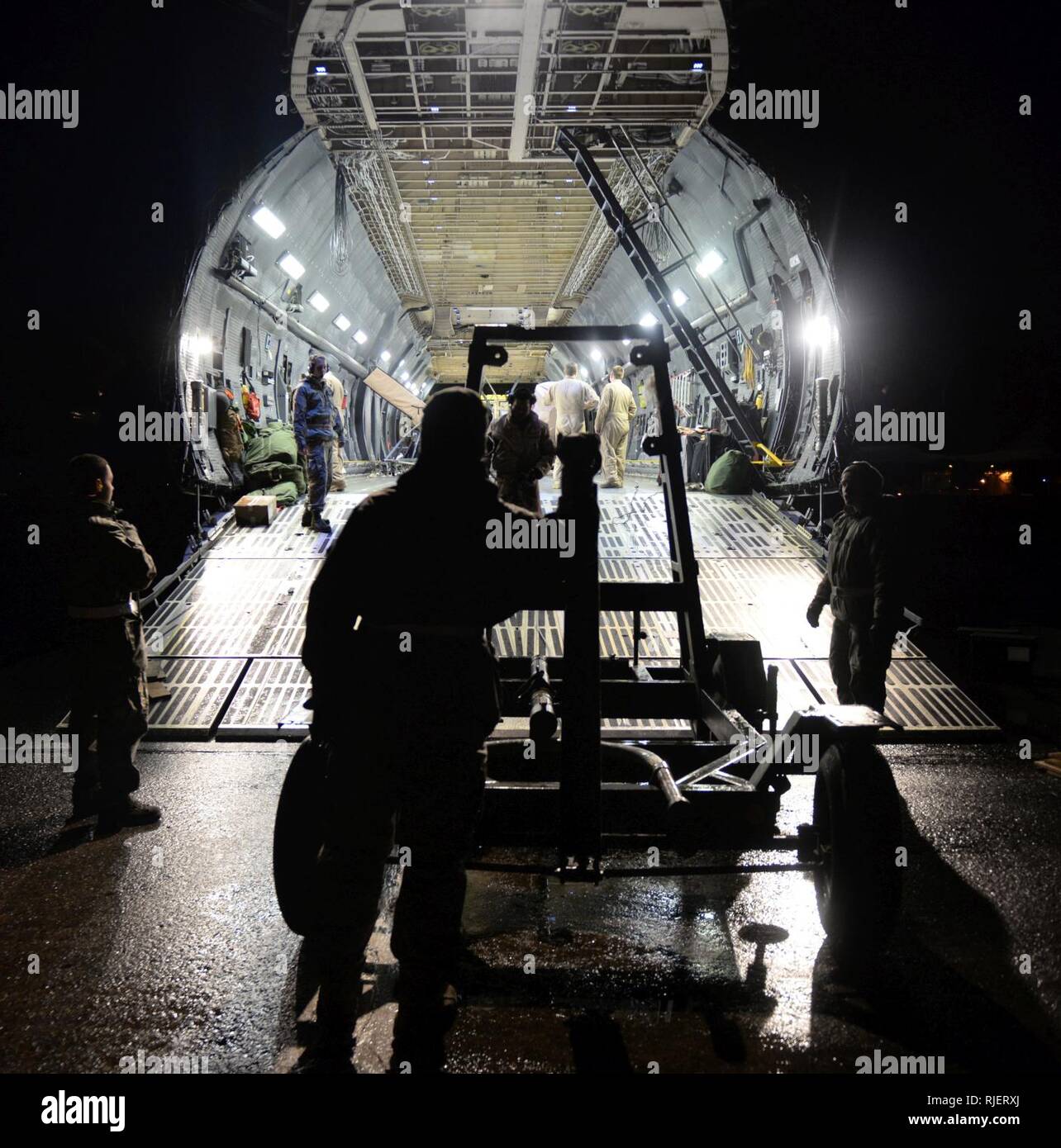 Hercules aircraft cargo ramp High Resolution Stock Photography and ...