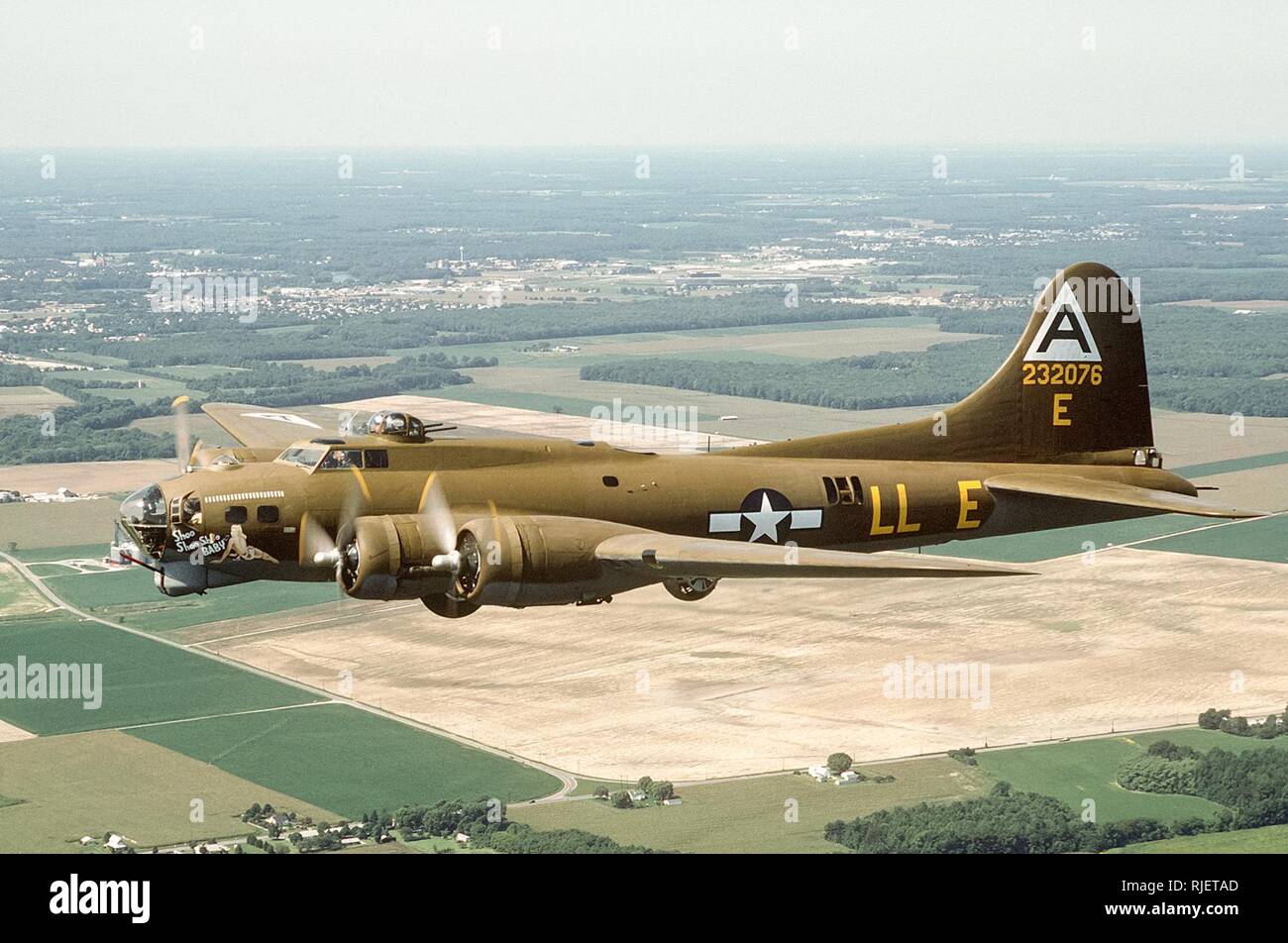 Military Airlift High Resolution Stock Photography and Images - Alamy