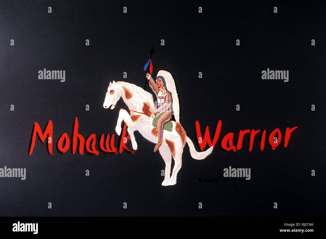 Mohawk warrior hi-res stock photography and images - Alamy