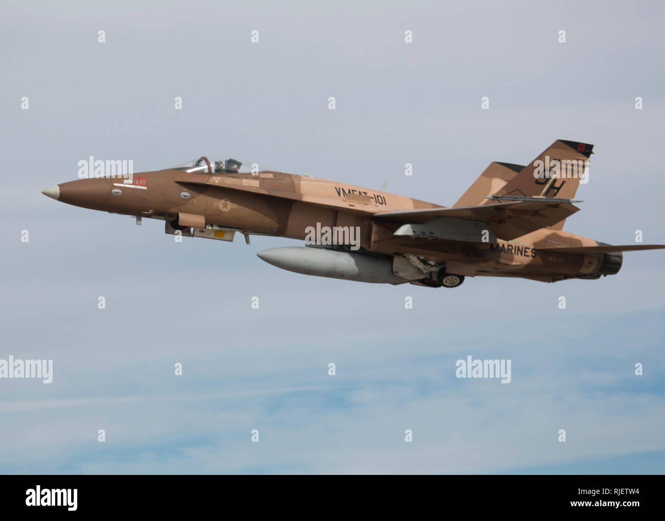 An F/A-18C Hornet with Marine Fighter Attack Training Squadron (VMFAT ...