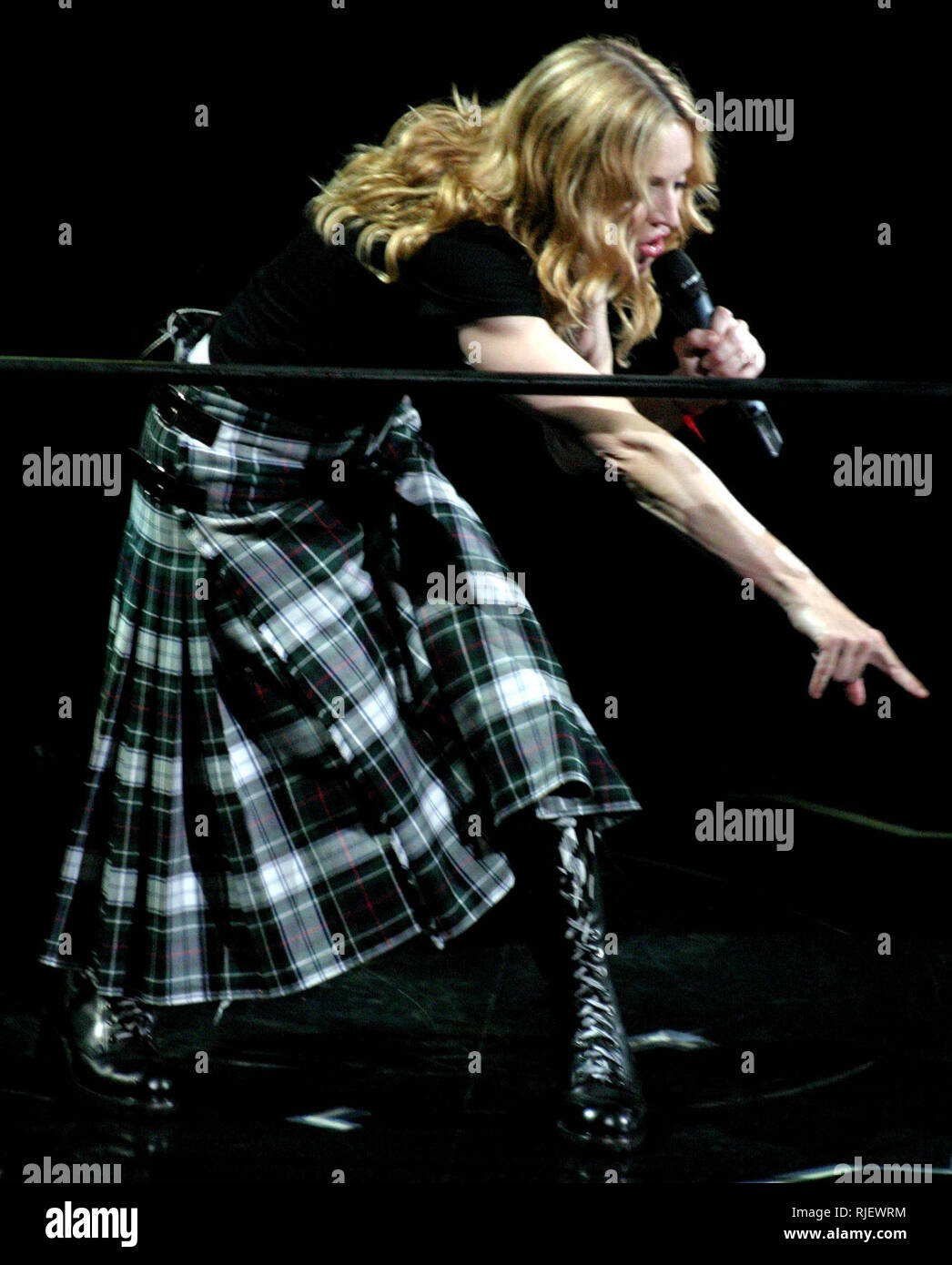 Madonna 6-23-2004 Photo By John Barrett/PHOTOlink/MediaPunch Stock ...