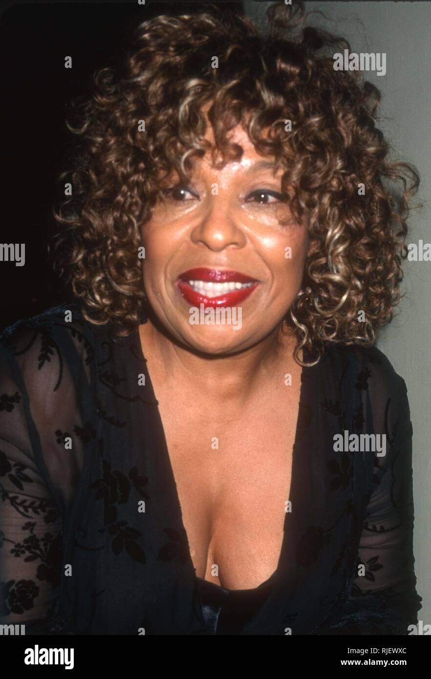 Roberta Flack 2000 Photo By John Barrett/PHOTOlink/MediaPunch Stock ...