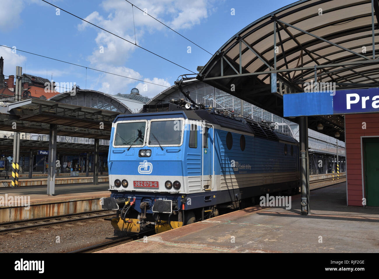 class 362 electric locomotive;prague main station;czech republic Stock Photo - Alamy