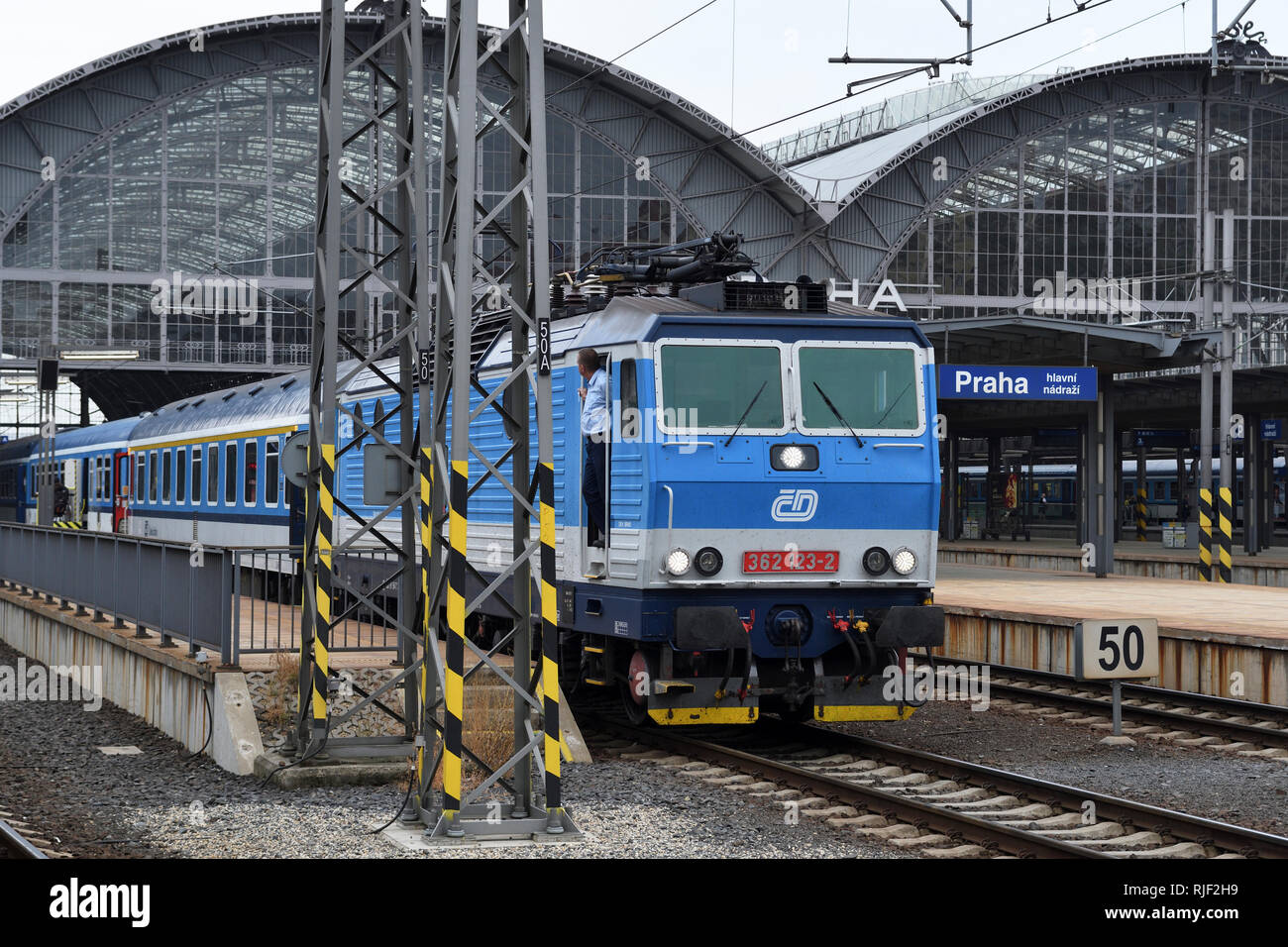 class 362 electric locomotive;prague main station;czech republic Stock Photo - Alamy