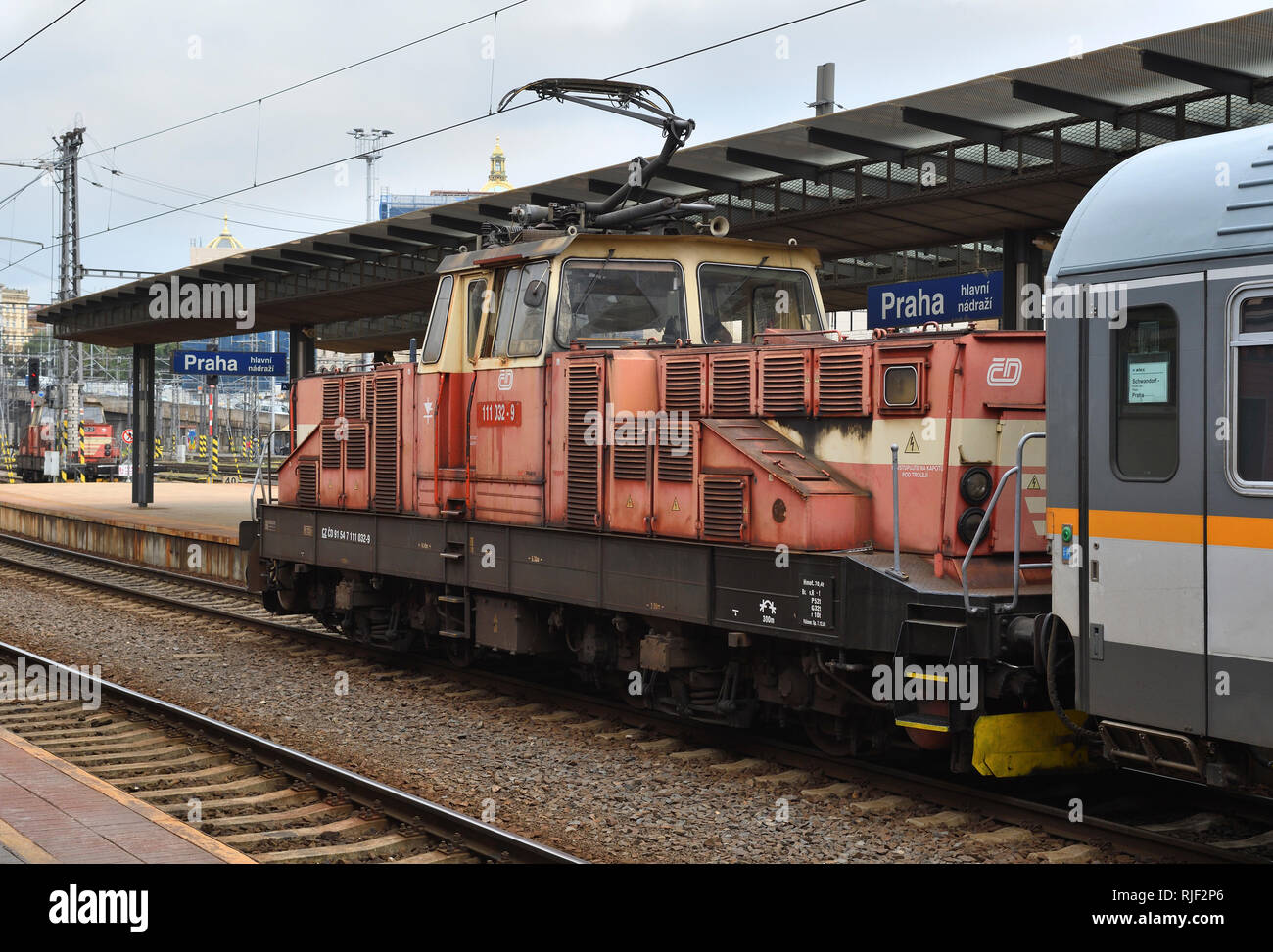 class 111;electric shunter;prague main;czech republic Stock Photo - Alamy