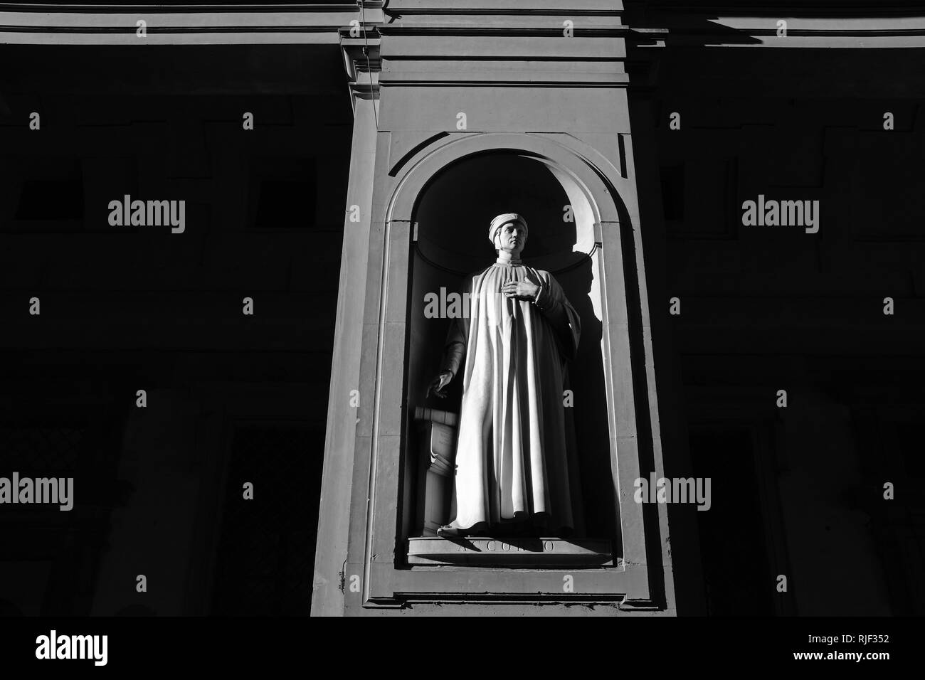 Statue of accorso Black and White Stock Photos & Images - Alamy